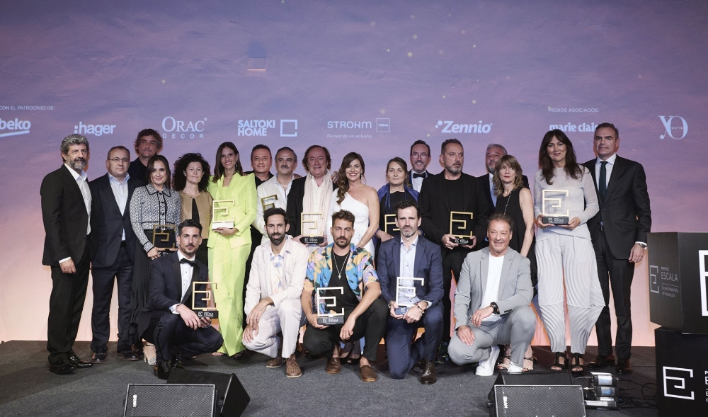 Celebrating success: winners of the Escala Award! - blux